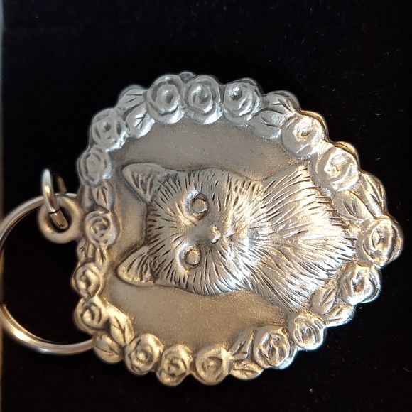 Avon | Other | Nwt Vtg 994 Avon Key To My Heart Keychain | Poshmark